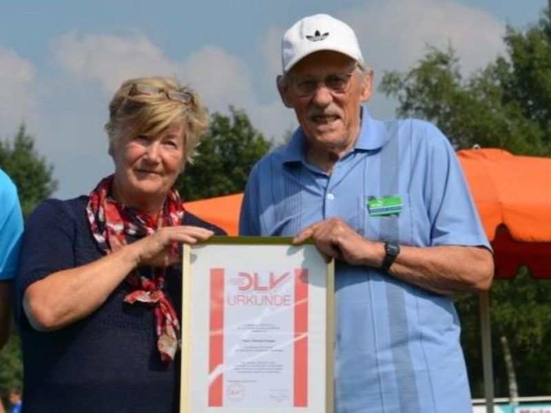 Herwald Kloppe feiert heute seinen 100. Geburtstag | Niedersächsischer ...